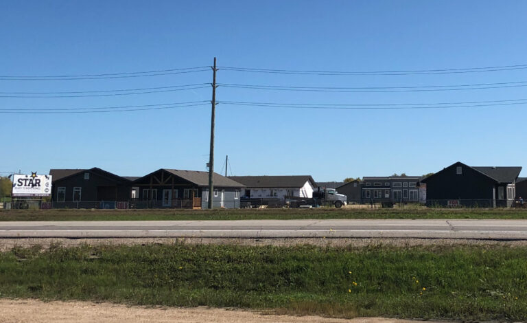 Star Ready To Move Homes - Qualico